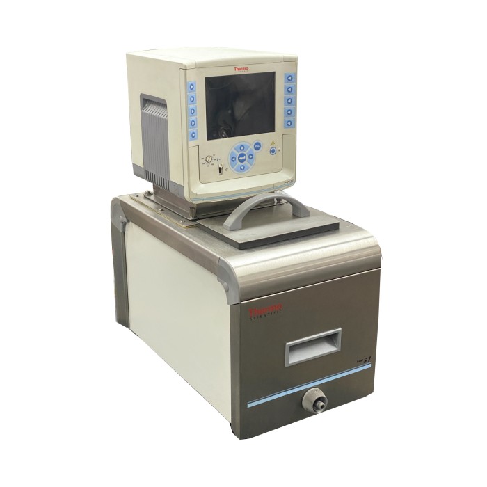 Thermo Haake PC300 S7 Recirculating Heating Bath 3.2kW 7L 200C 230v